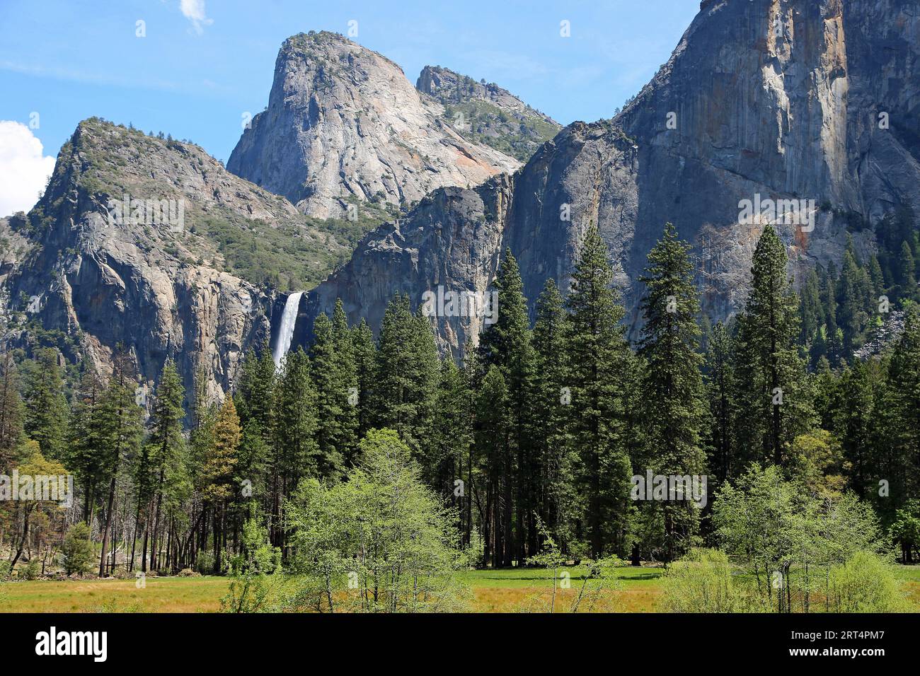 Valley yosemite national park hi-res stock photography and images - Alamy