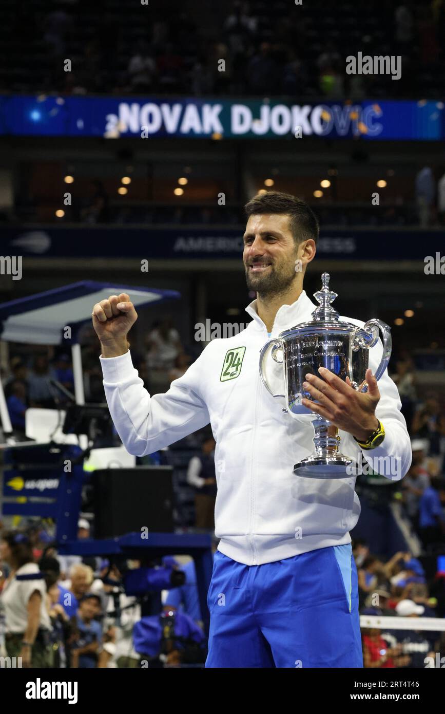 Novak djokovic career novak djokovic us open trophy hi-res stock photography and images - Alamy