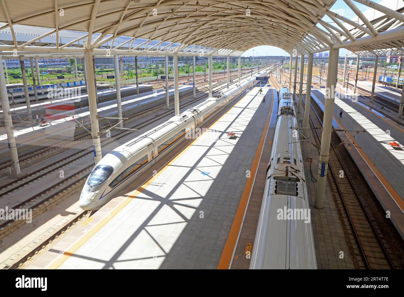 Railway station platform Stock Photo - Alamy