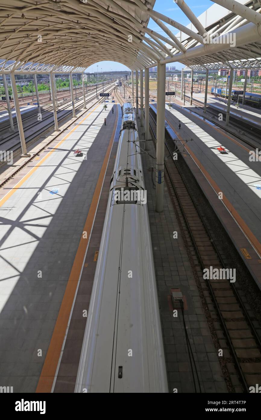 Shanghai to beijing railway hi-res stock photography and images - Alamy