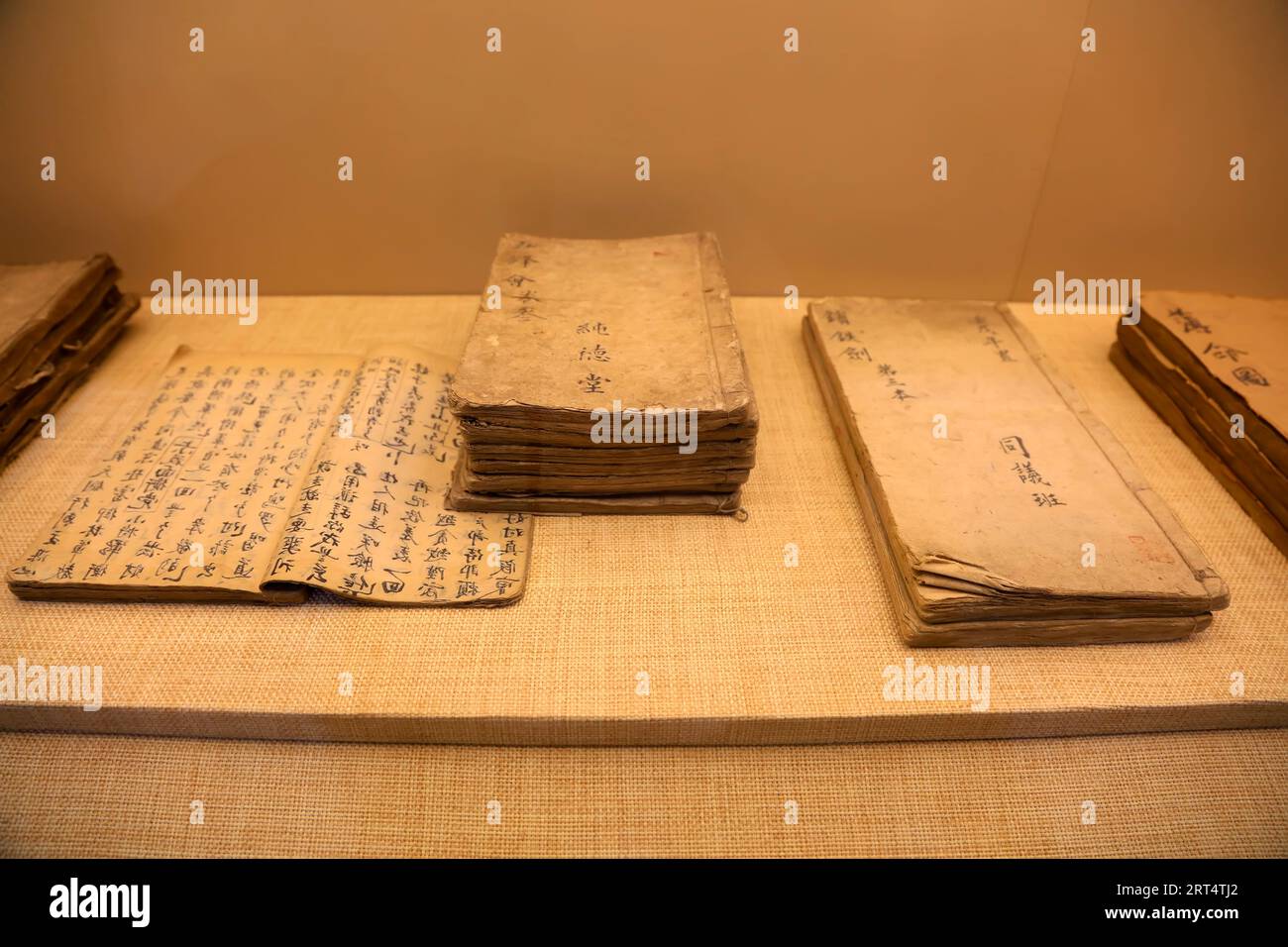 Screenplay scripts hi-res stock photography and images - Alamy