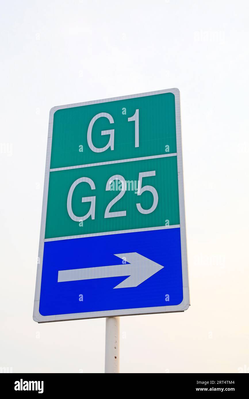 Indicator boards hi-res stock photography and images - Alamy