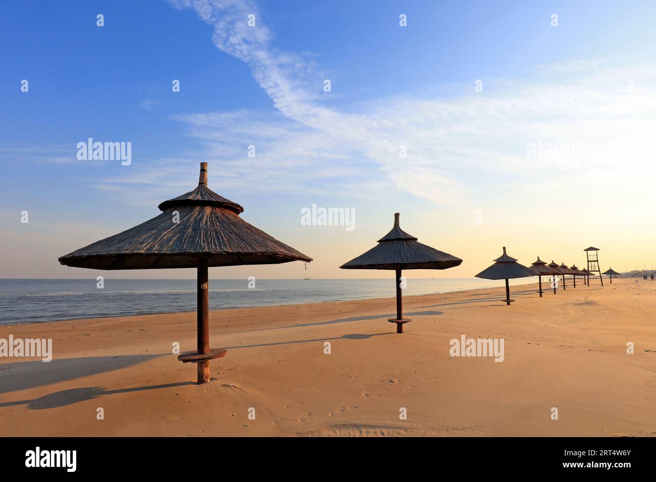 Shade shed on the beach Stock Photo - Alamy