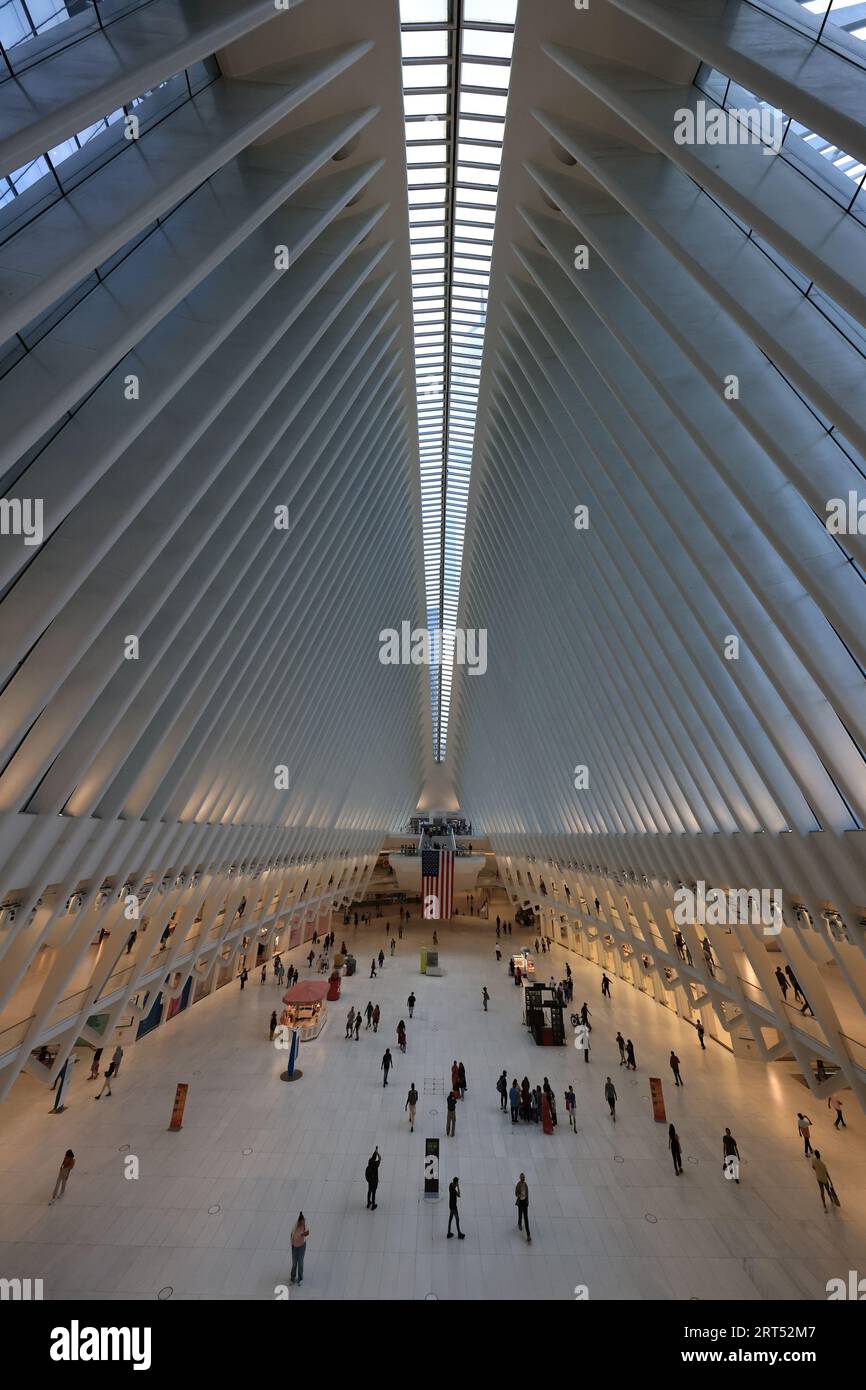 The Oculus at the World Trade Center is filled with crowds as U.S ...