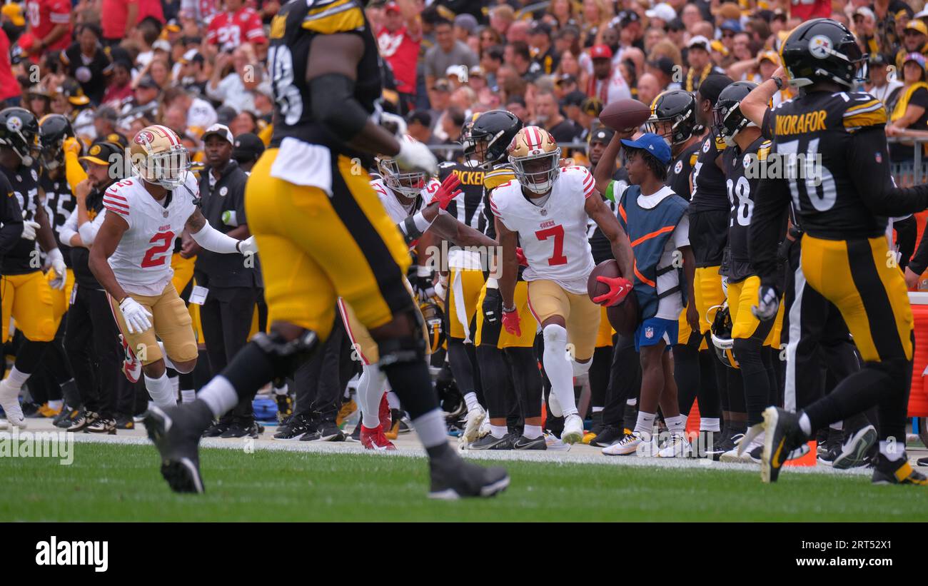 Charvarius ward 49ers 2023 hi-res stock photography and images - Alamy