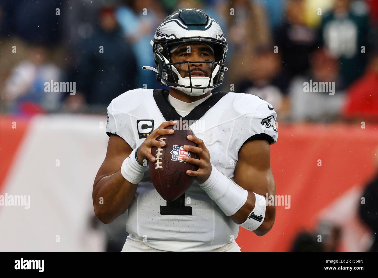 Philadelphia Eagles quarterback Jalen Hurts plays against the New ...