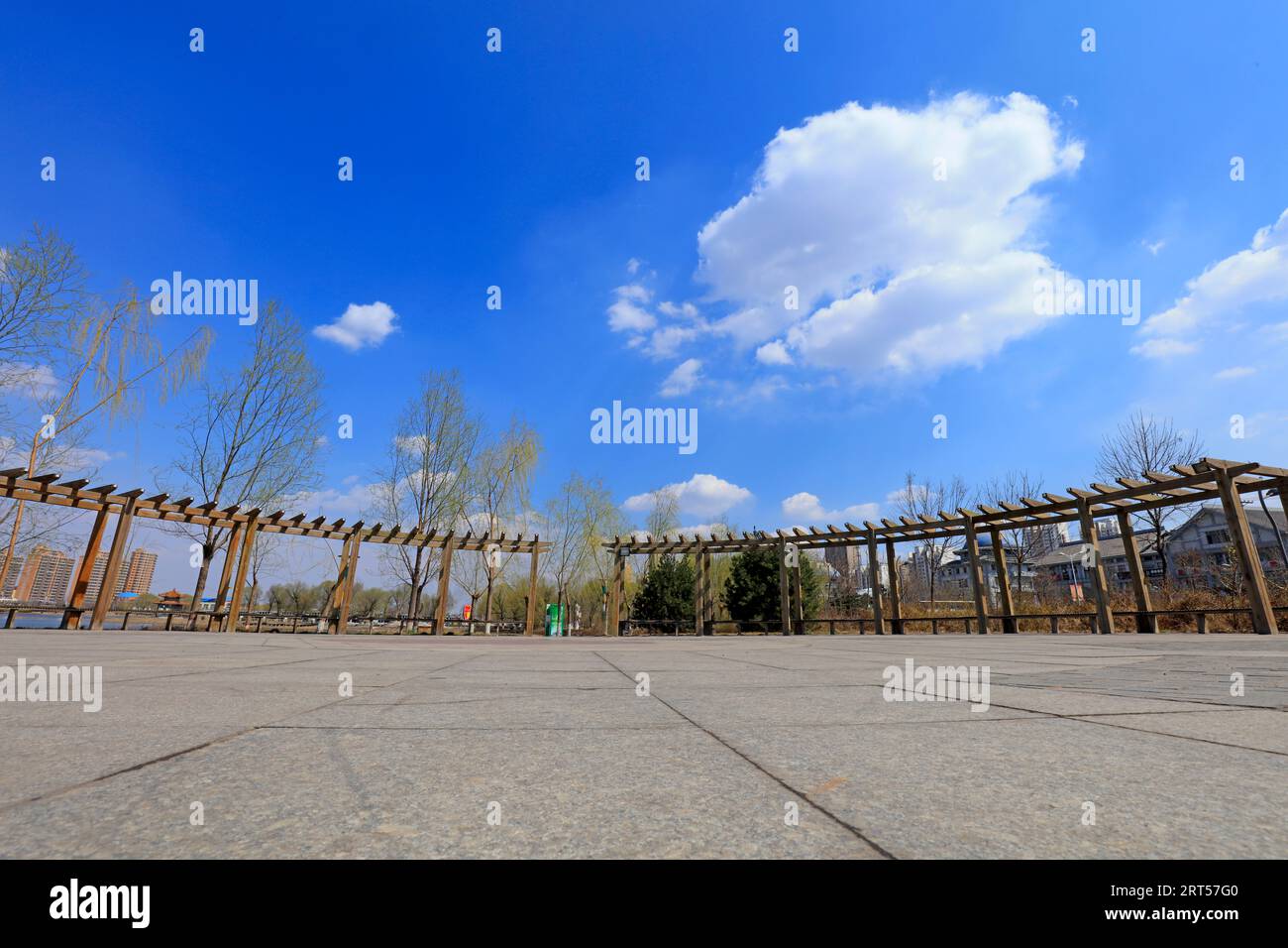 City Square scenery Stock Photo - Alamy
