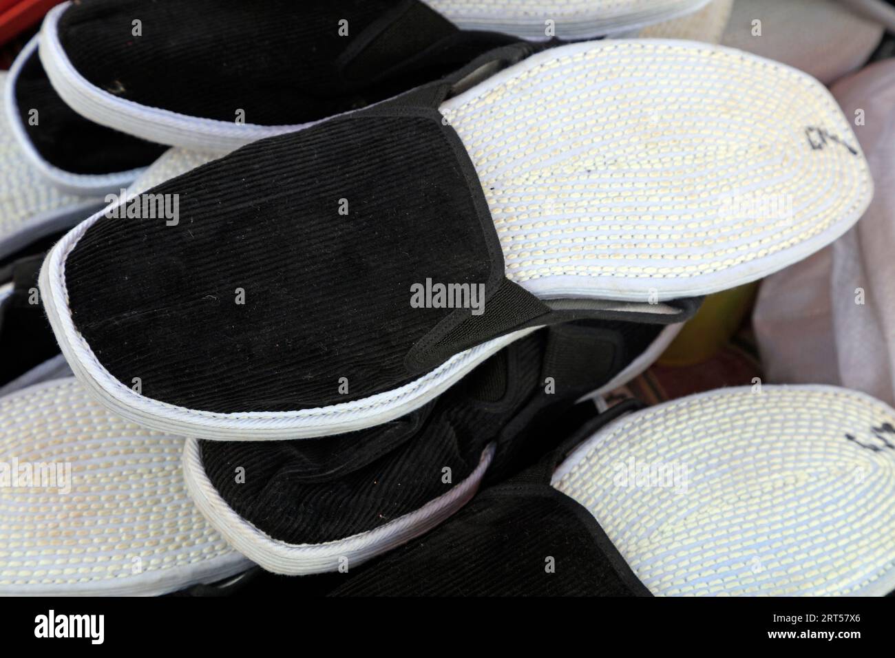 Chinese traditional shoes hi-res stock photography and images - Alamy