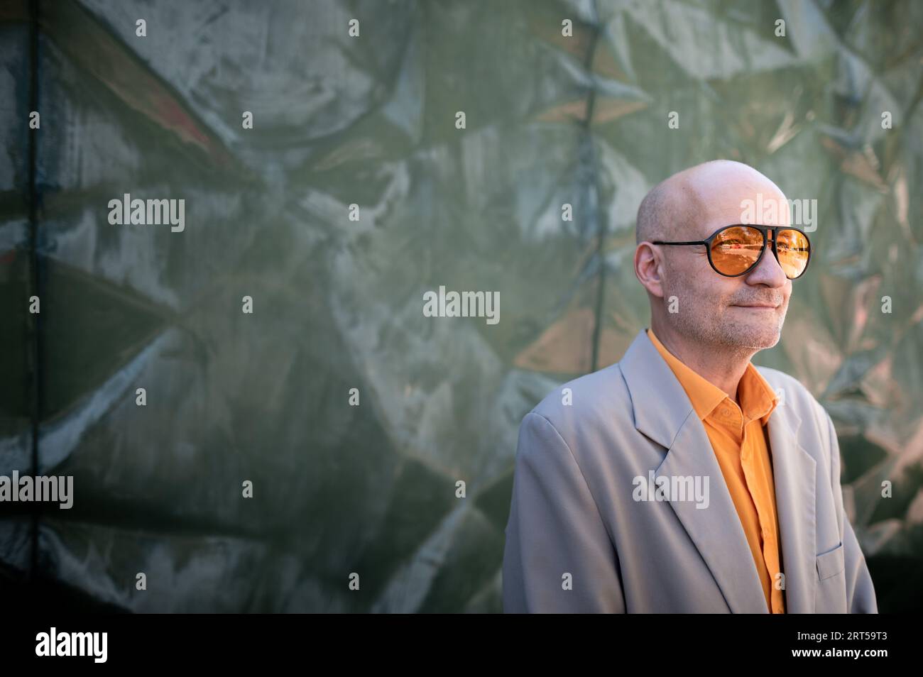 Bochum, Germany. 05th Sep, 2023. Musician Mambo Kurt stands on a street ...