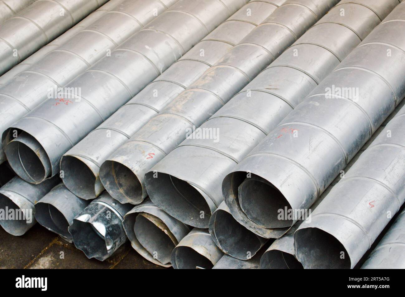 Large iron metal tin corrugated ventilation pipes of large diameter for ...