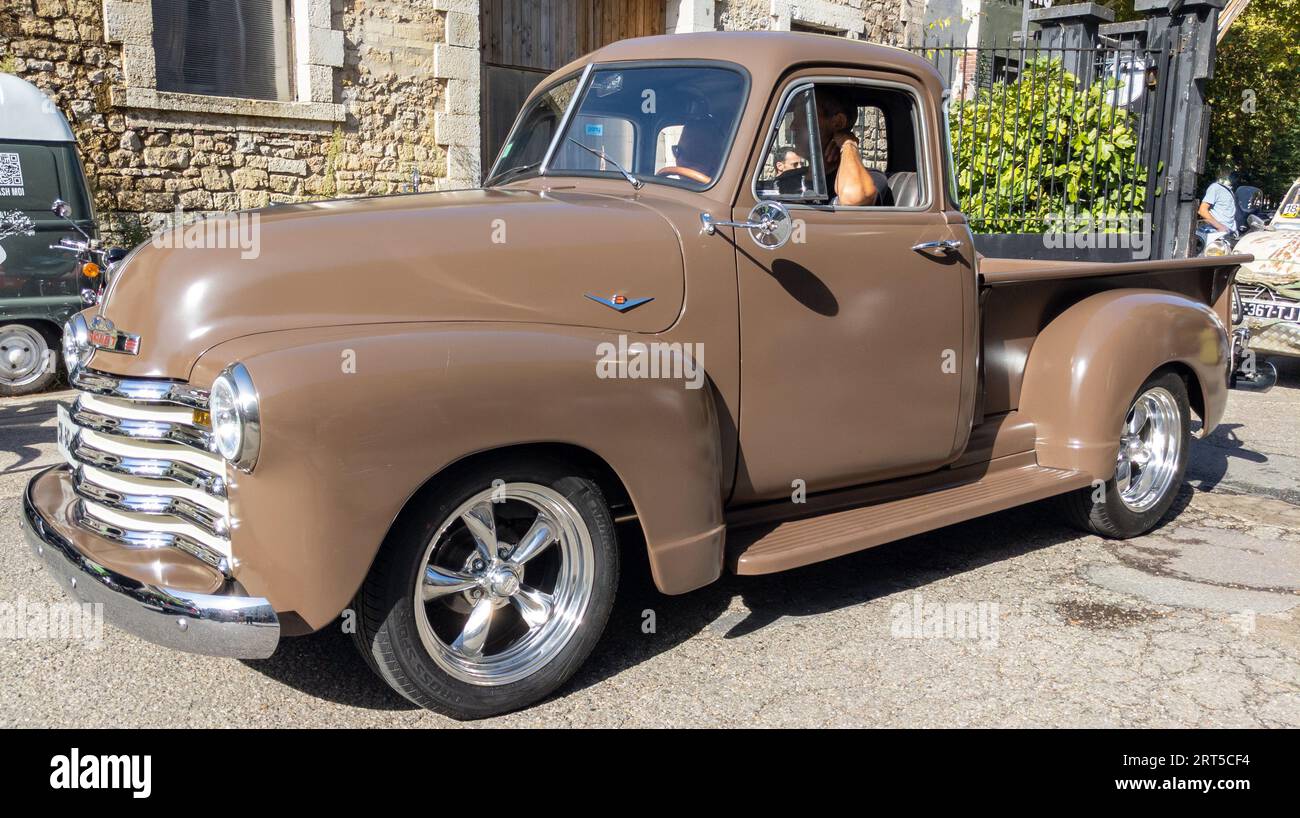 Custom Classic Chevy Trucks