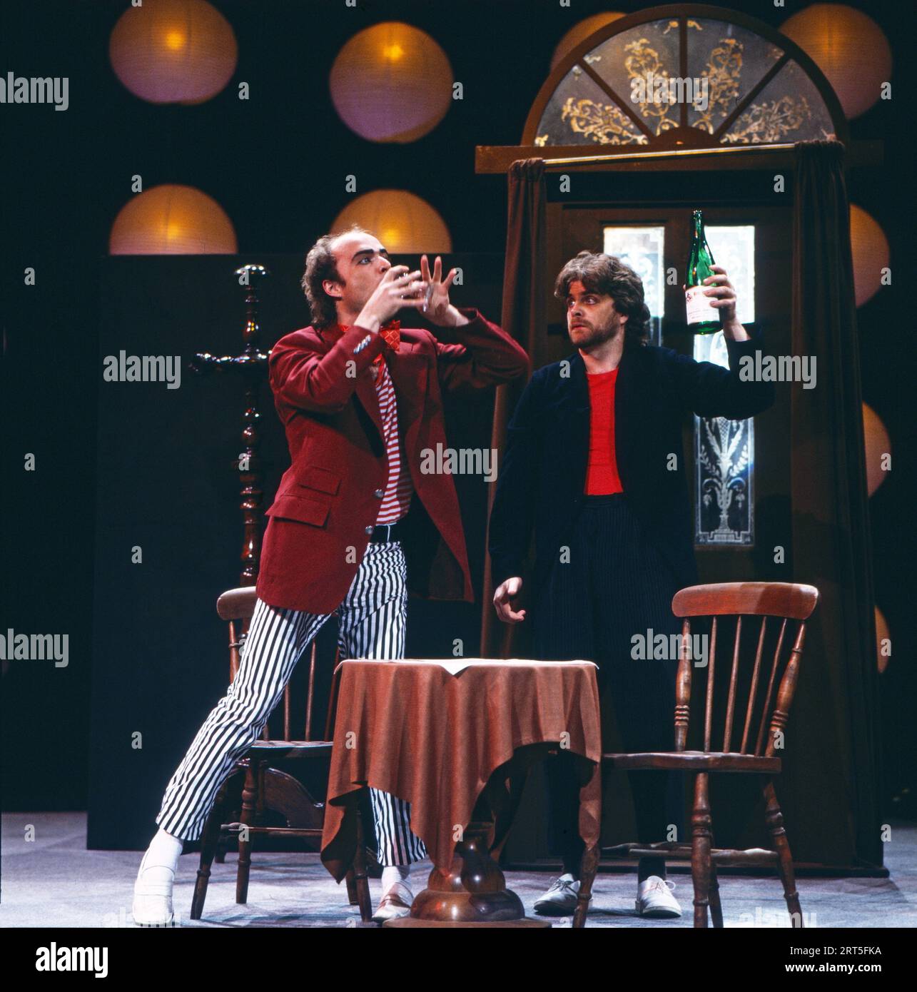 Stand up comedian 1980s hi-res stock photography and images - Alamy