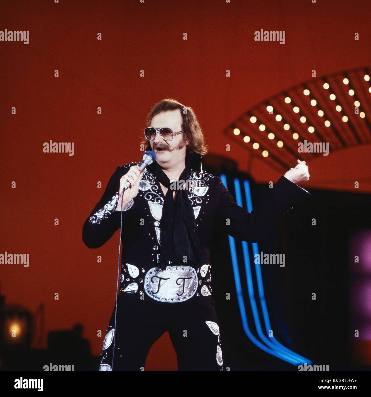 Ty Tender, österreichischer Sänger, Entertainer und Rock ’n’ Roll ...