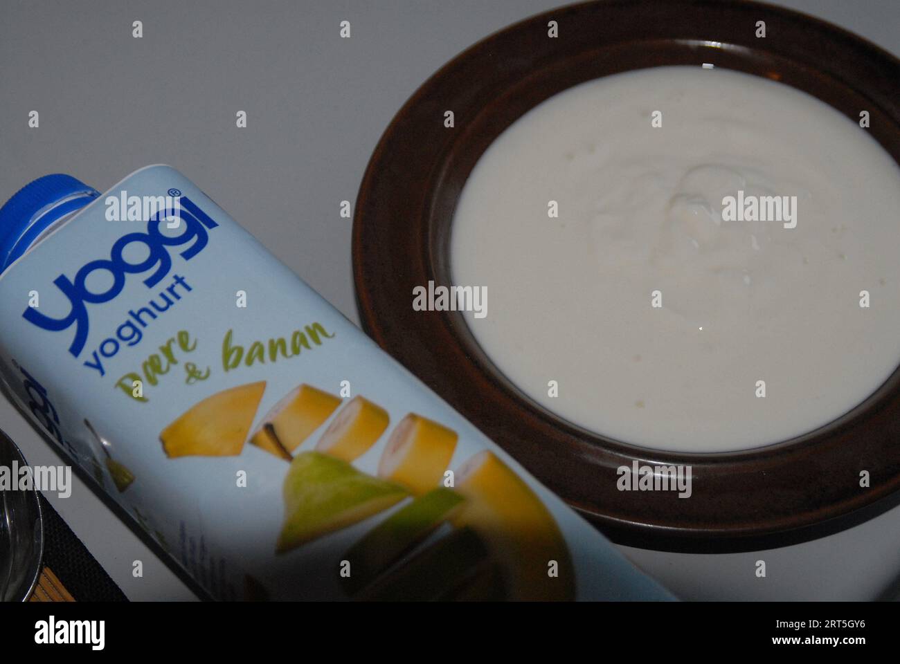 Yoggi yogurts hi-res stock photography and images - Alamy