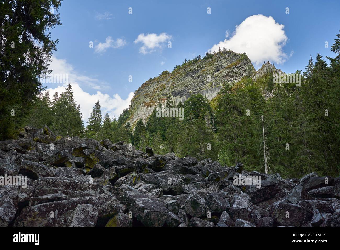 Basalt geologic column formations from Detunatele in Romania, natural ...