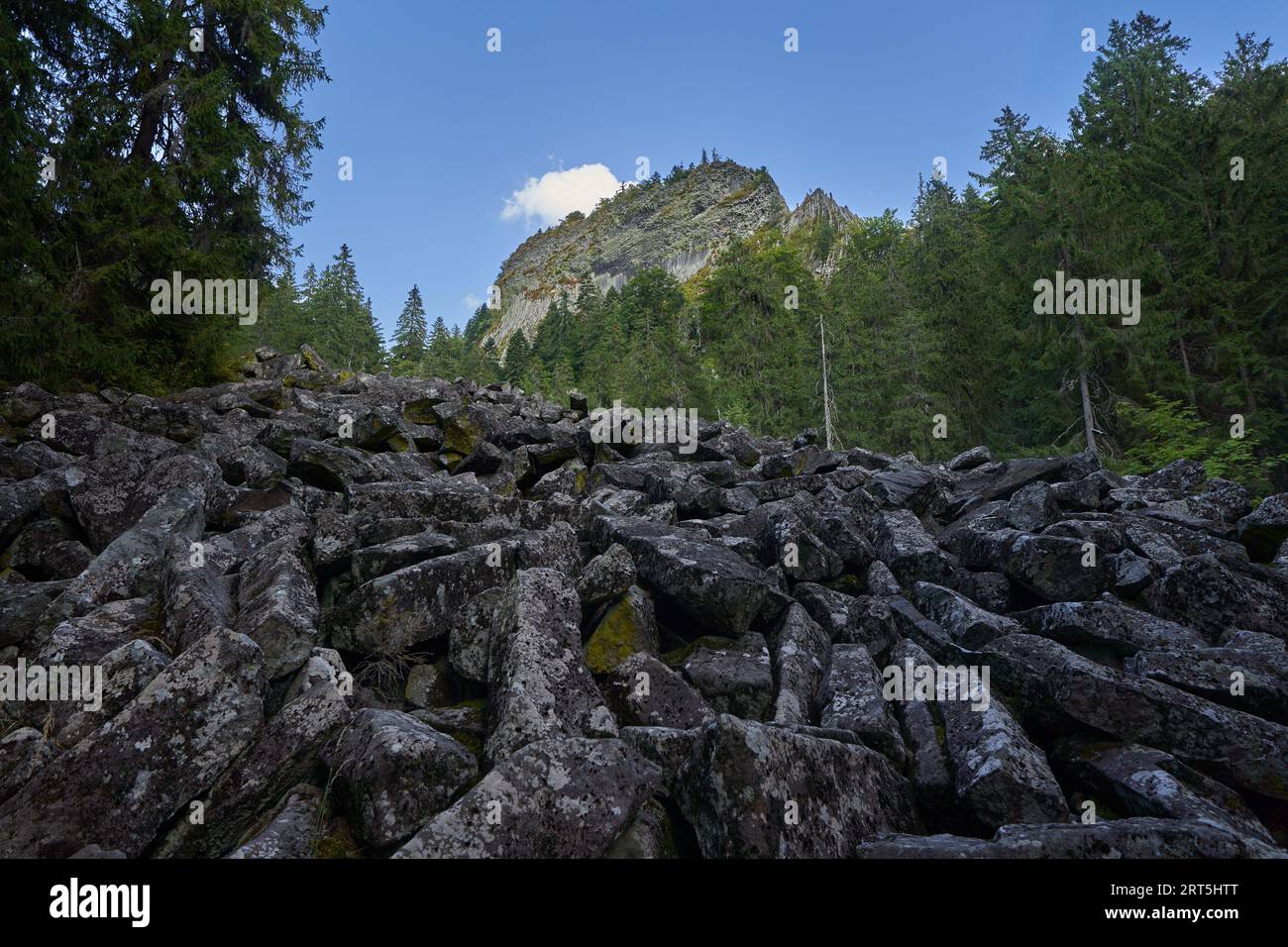 Basalt geologic column formations from Detunatele in Romania, natural ...