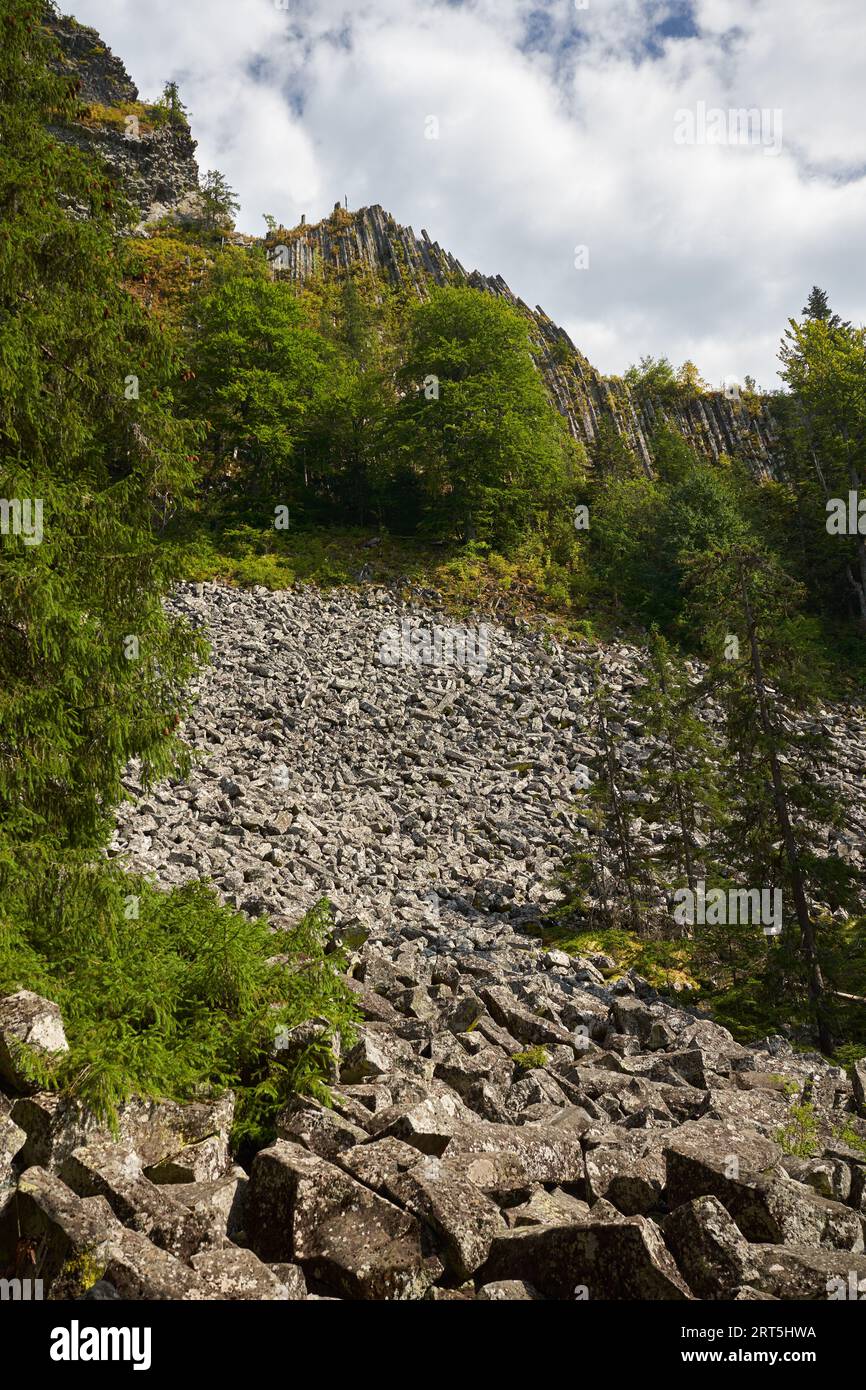 Basalt geologic column formations from Detunatele in Romania, natural ...