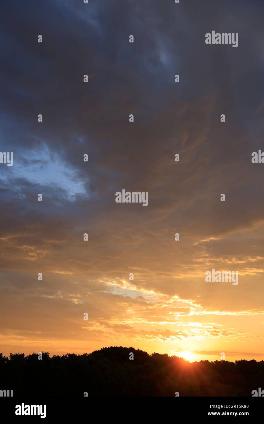 Rising sun, Sunrise in Bordeaux. Bordeaux, Gironde, France, Europe ...