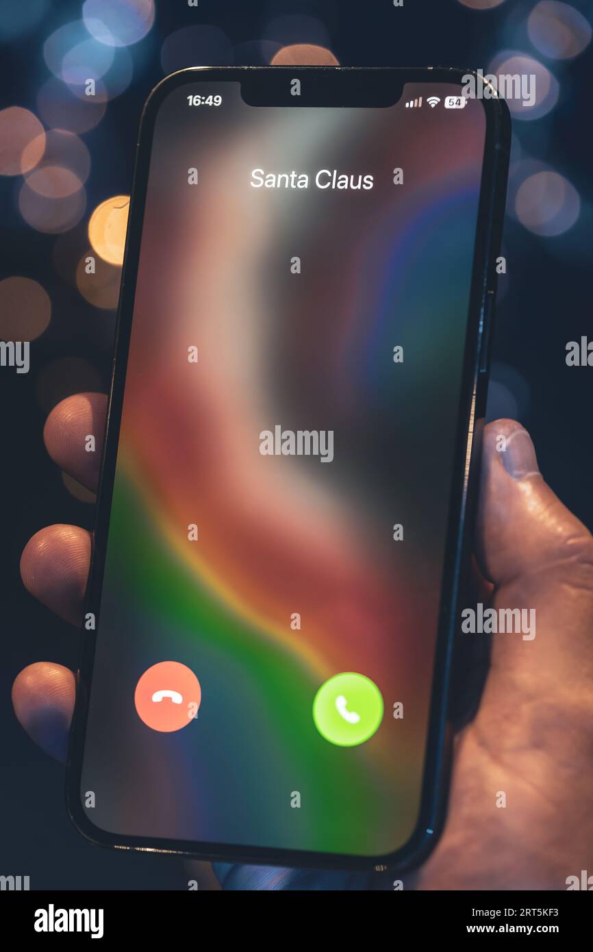 Christmas incoming call screen from Santa Claus Stock Photo - Alamy
