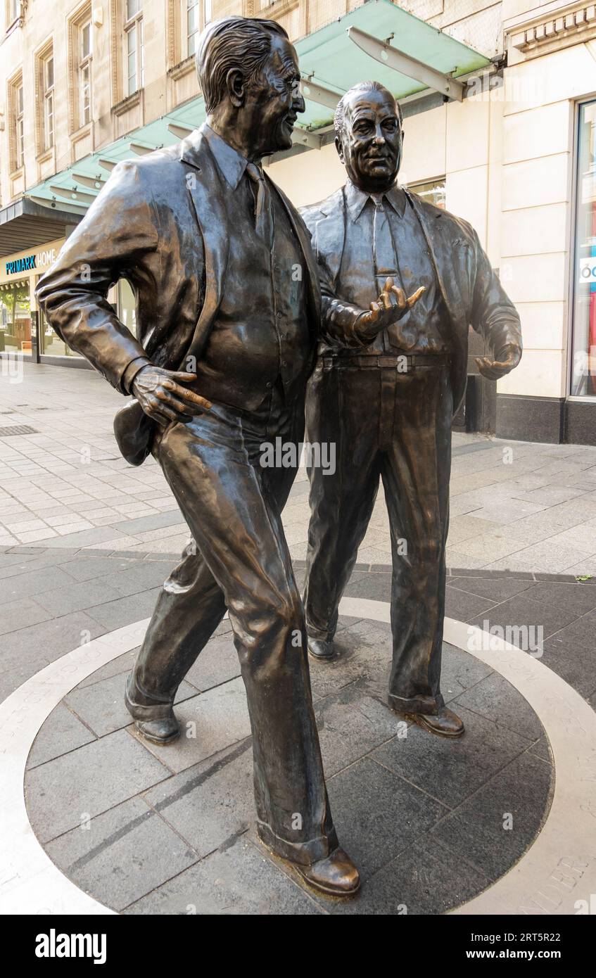 Moores brothers statue on Church Street in Liverpool Stock Photo - Alamy