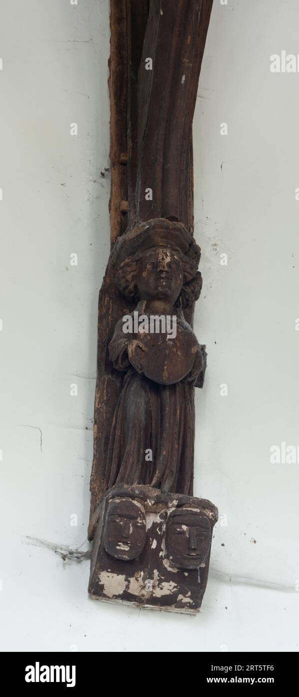 Medieval wood carvings hi-res stock photography and images - Alamy
