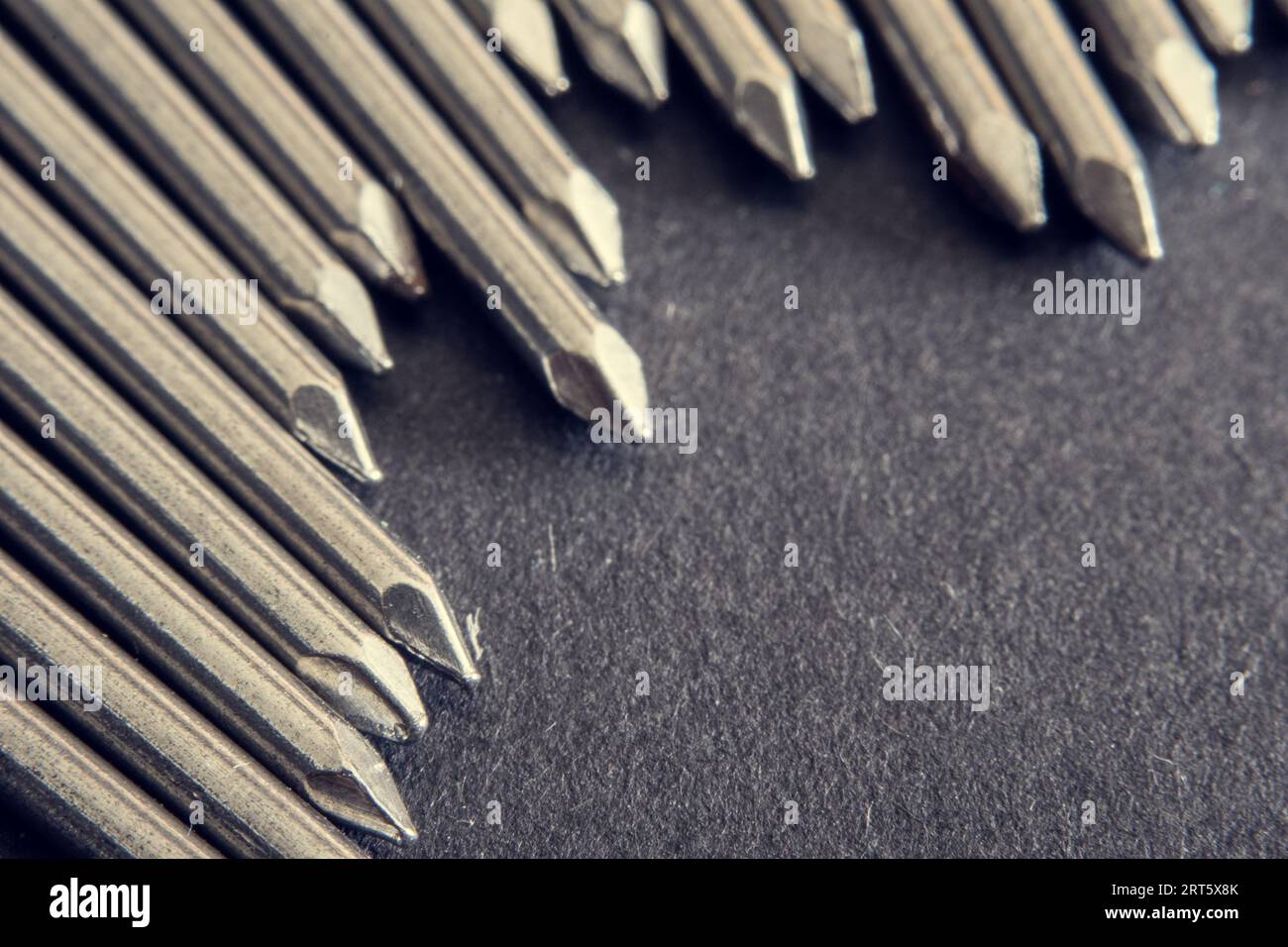 Iron nails texture background close up Stock Photo - Alamy