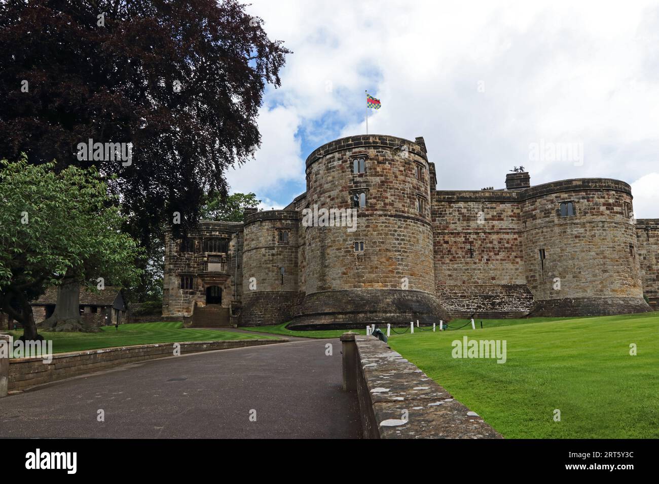 Skipton castle des or mais hi-res stock photography and images - Alamy