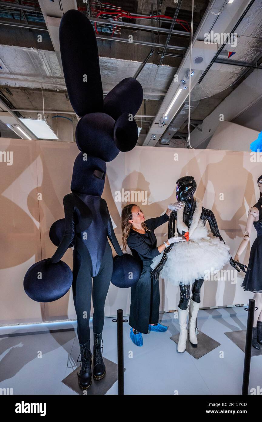 London, UK. 11th Sep, 2023. Bjork's ‘swan' dress from the Oscars ...