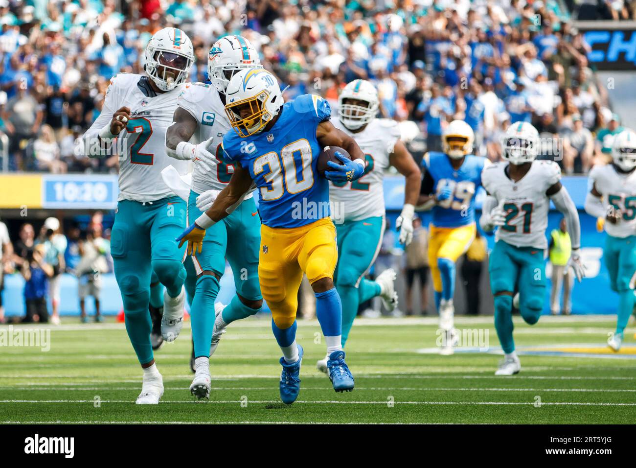 Nfl fighting hi-res stock photography and images - Alamy