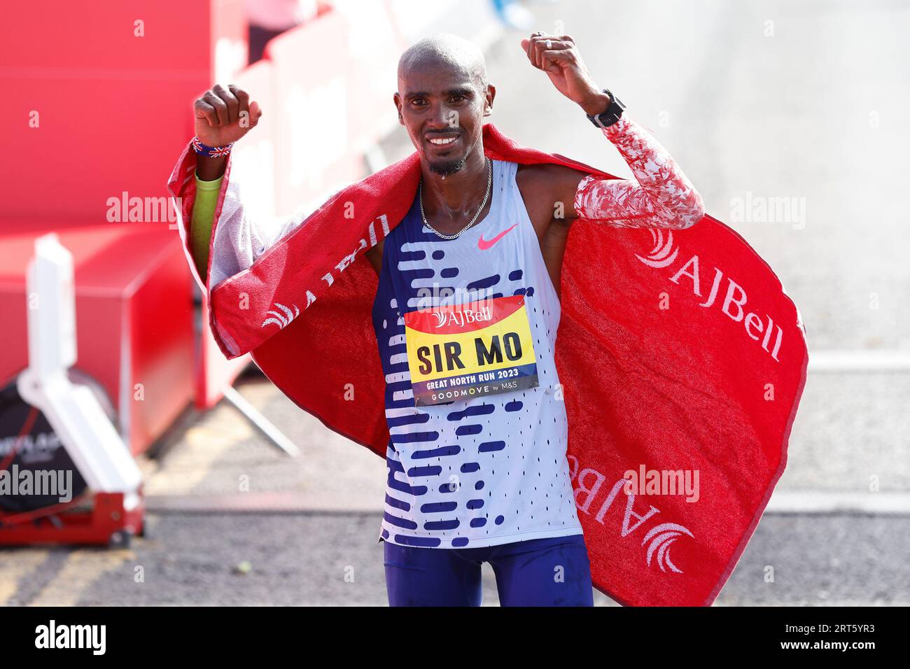 Sir Mo Farah after finishing in fourth place in his last competitive ...