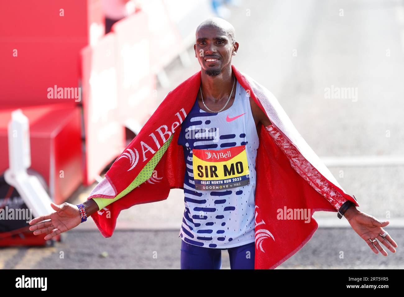 Sir Mo Farah after finishing in fourth place in his last competitive ...