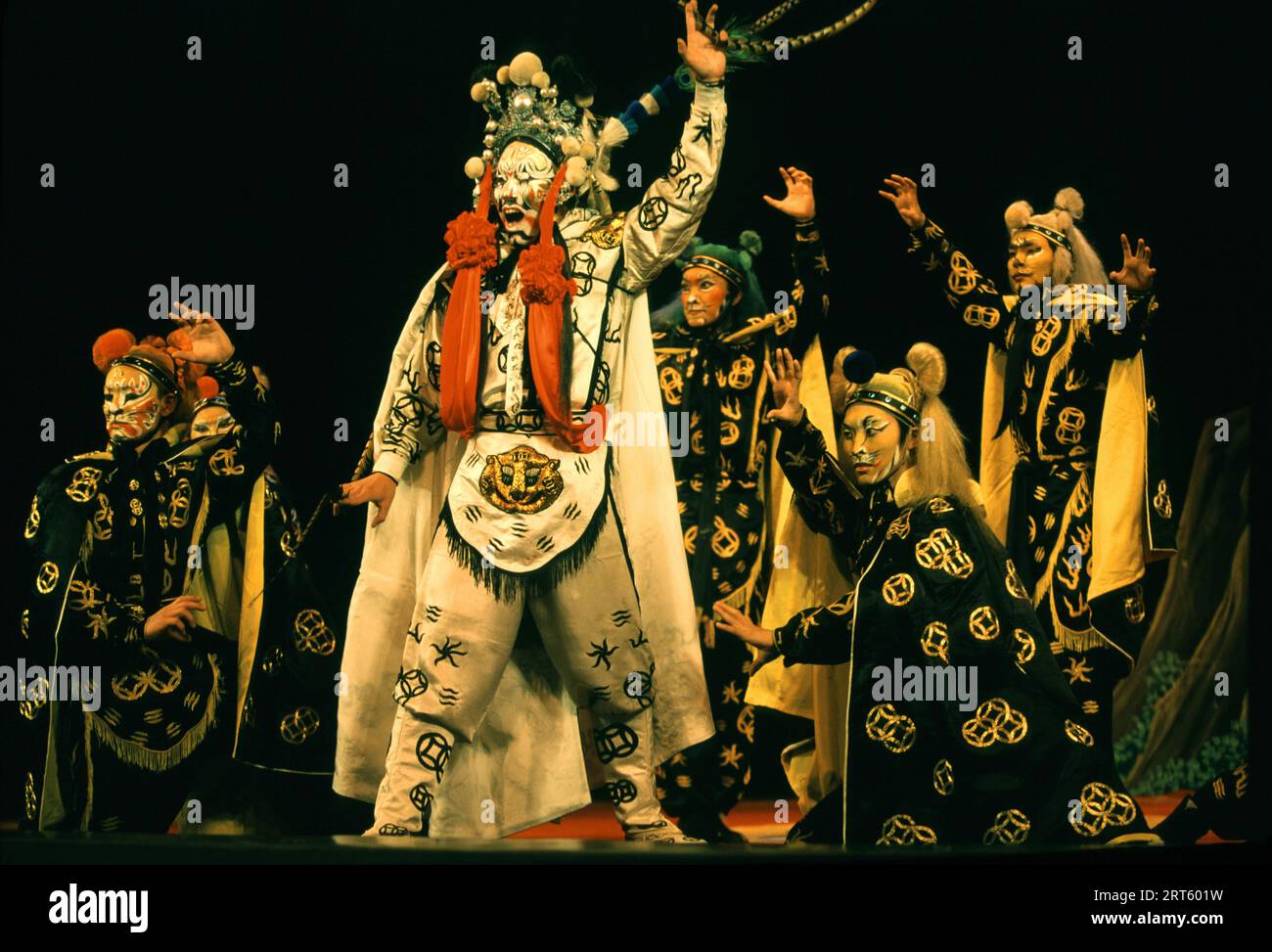 Chinesische oper hi-res stock photography and images - Alamy