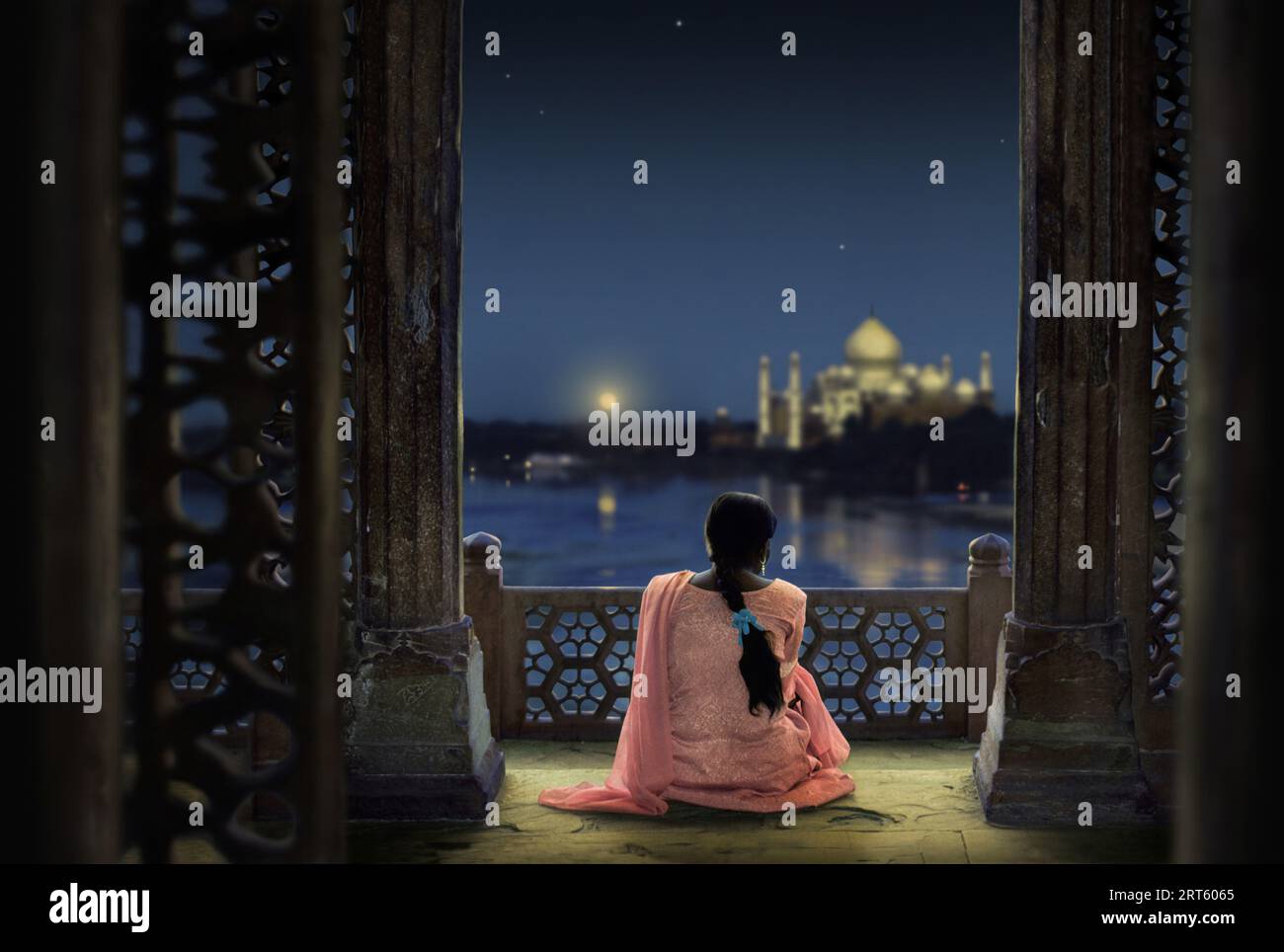 Midnight at the Taj Mahal, Agra, India Stock Photo - Alamy