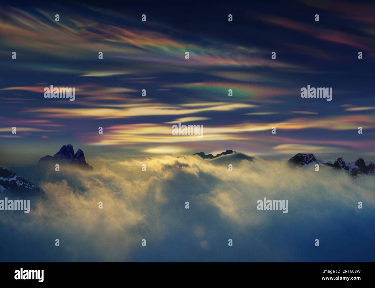 Mother of pearl clouds (nacreous clouds), Polar Stratospheric Clouds ...