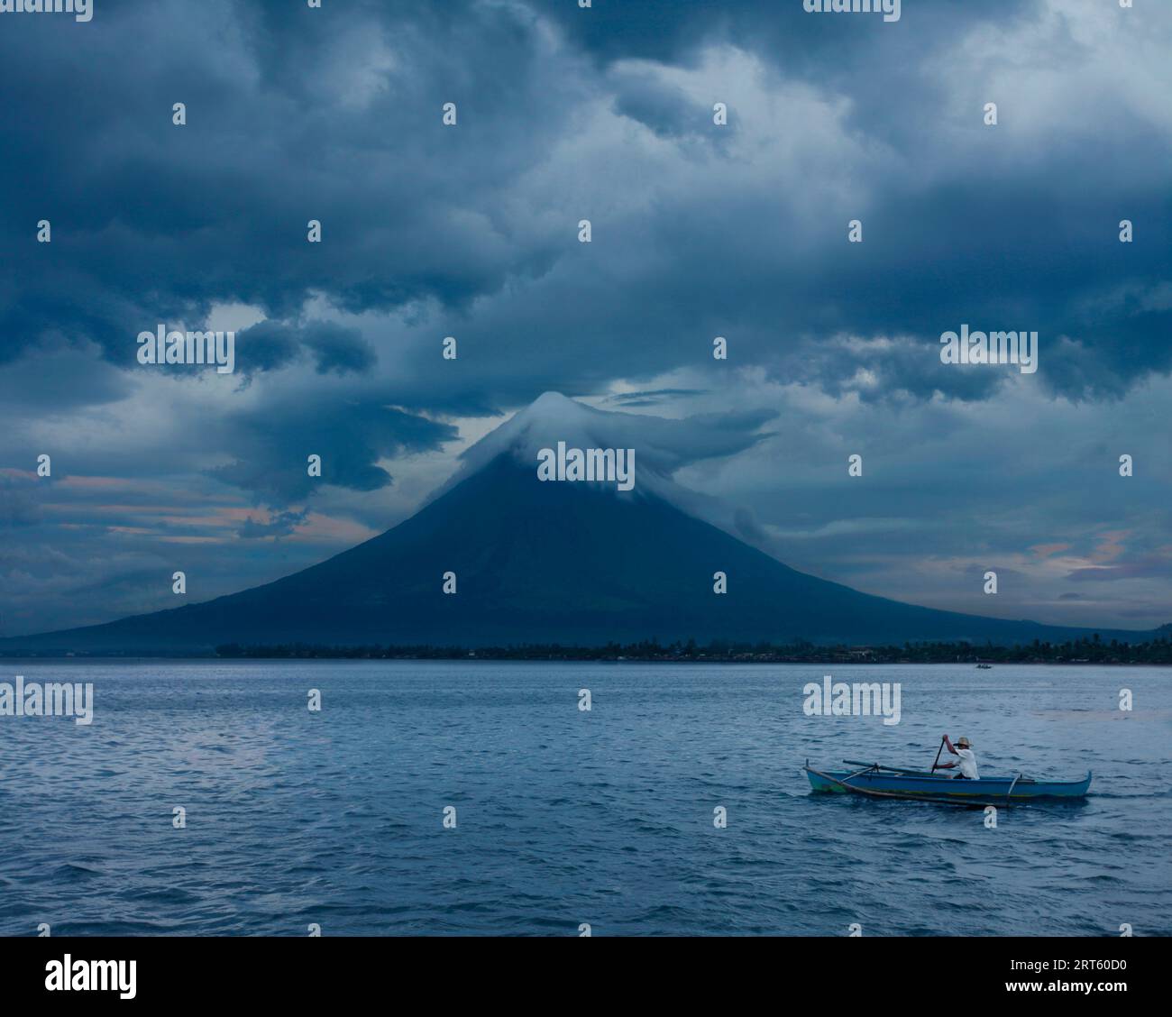 Mayon volcano people in hi-res stock photography and images - Alamy