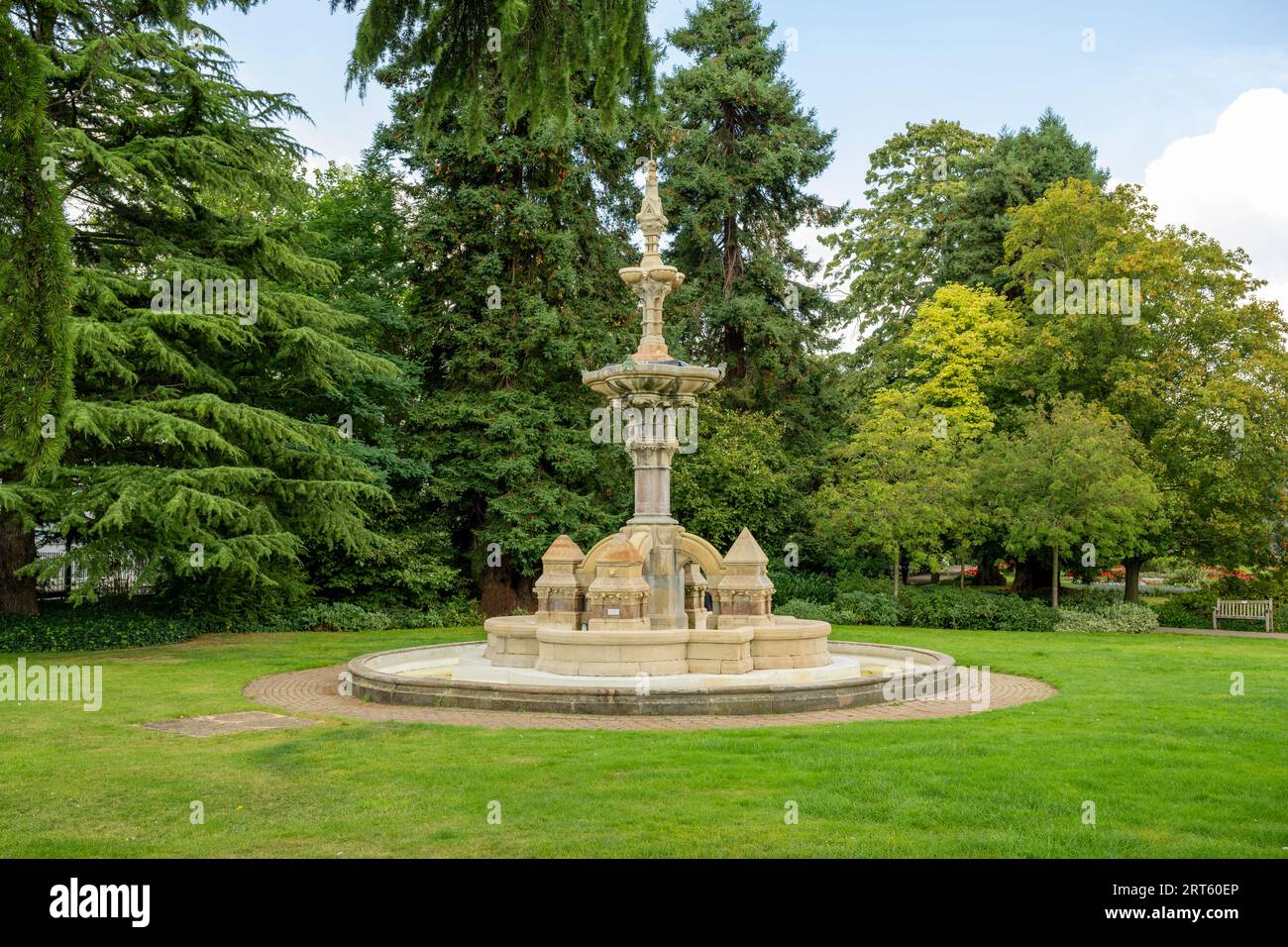 The Hitchman Fountain at Jephson Gardens, Leamington Spa, Warwickshire ...
