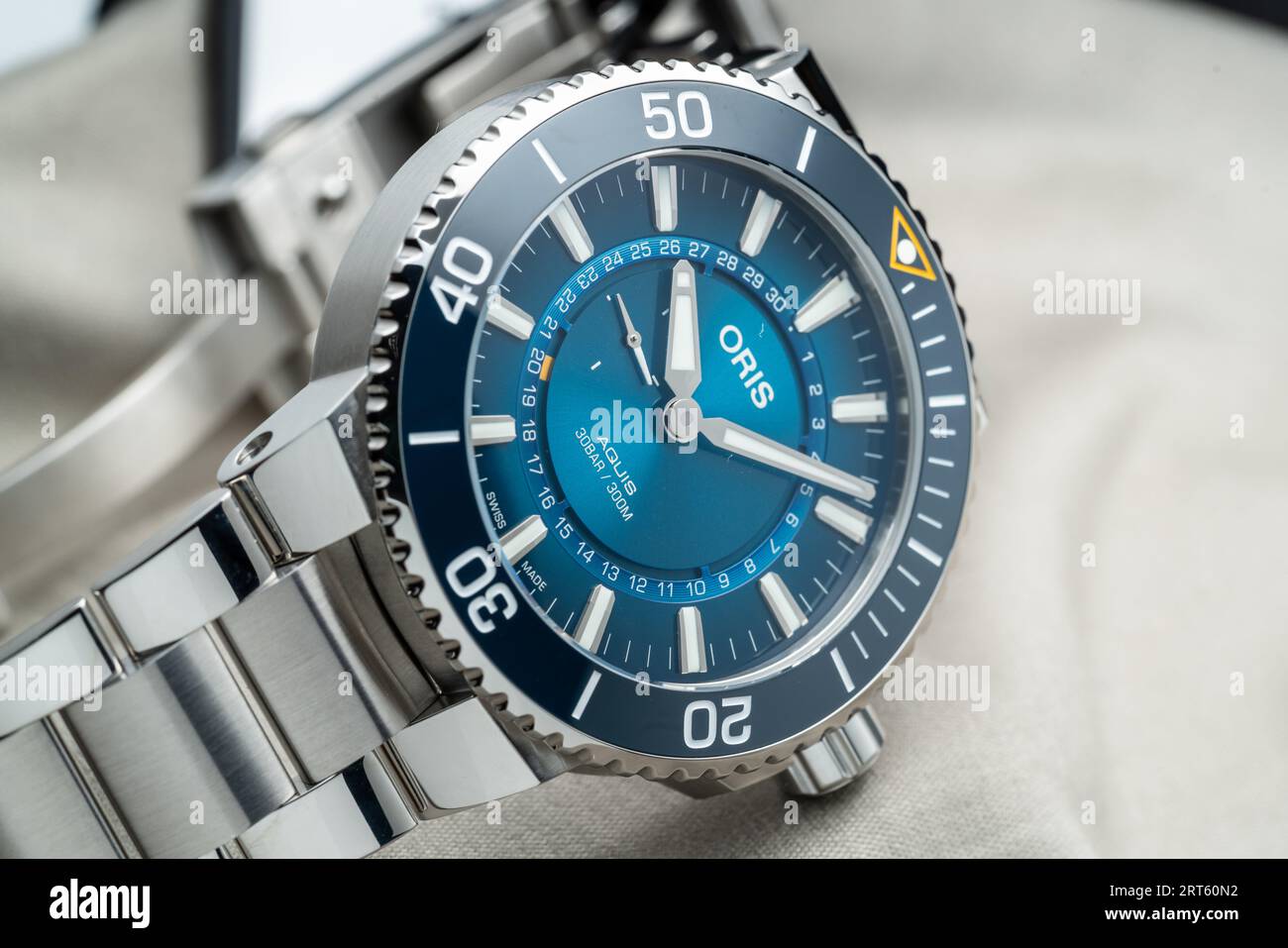 Oris Aquis Great Barrier Reef LE III 01 743 7734 4185 Stock Photo - Alamy