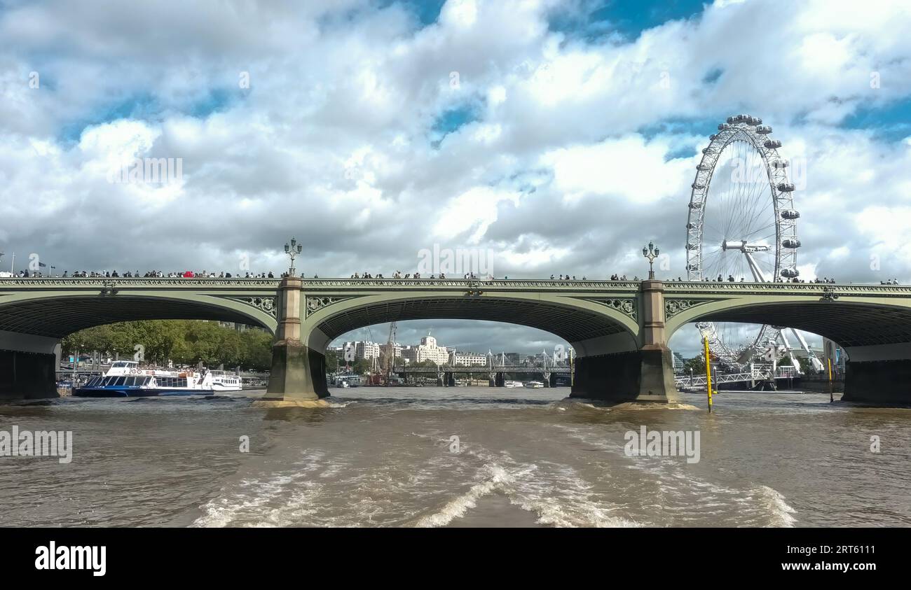 Westminster Bridge spanning the River Thames in London, UK Stock Photo ...