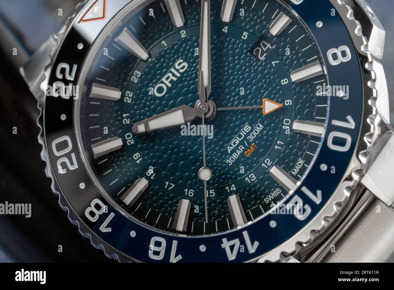 Oris Aquis Whale Shark LE 0179877544175 Stock Photo - Alamy