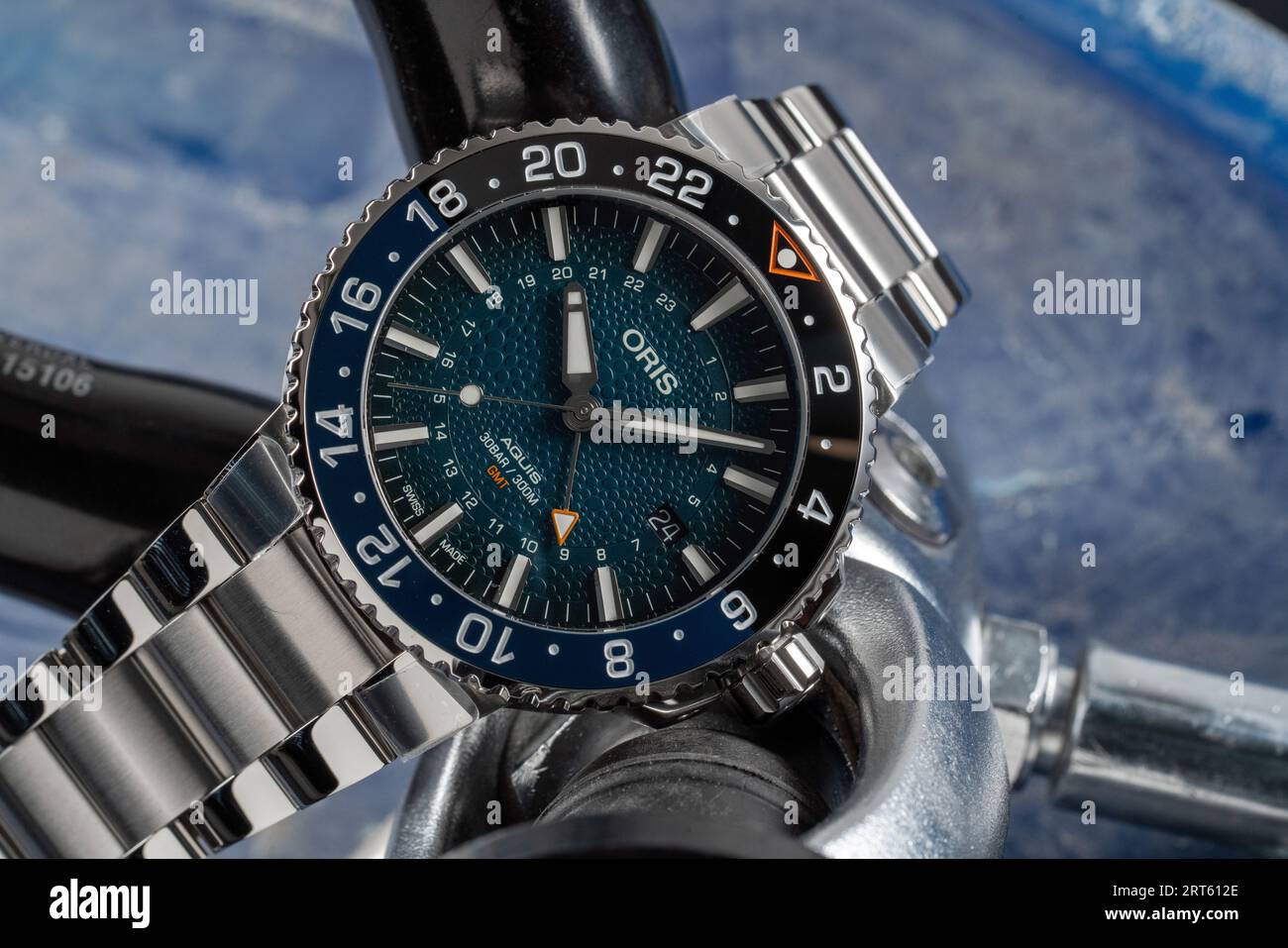 Oris Aquis Whale Shark LE 0179877544175 Stock Photo - Alamy