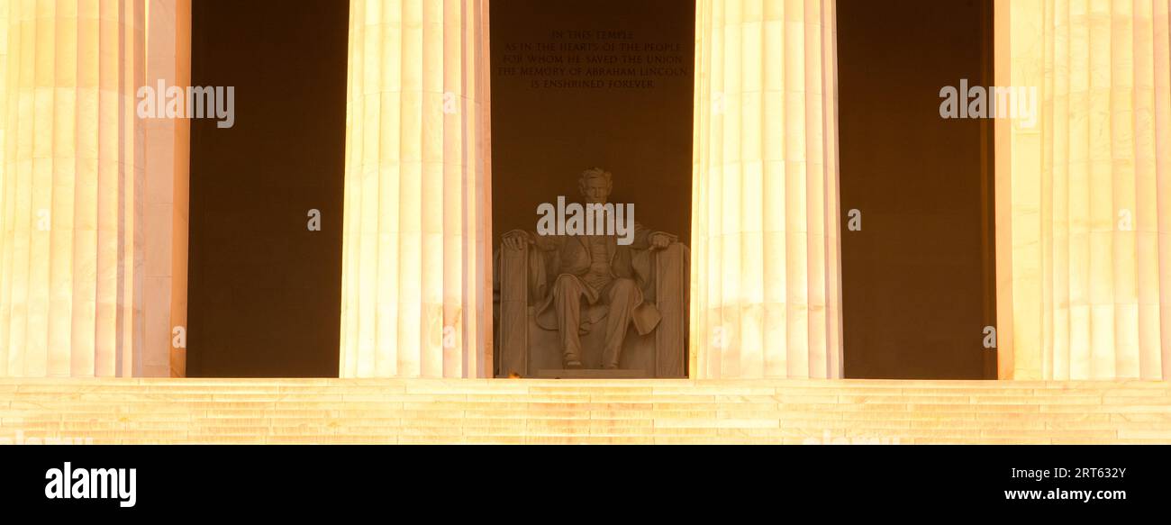 The Lincoln Memorial in the National Mall of Washington, District of ...