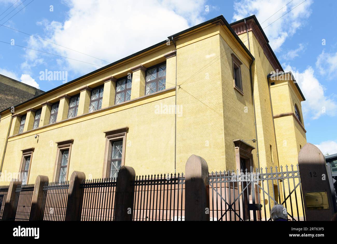 Jewish synagogue on main hi-res stock photography and images - Alamy