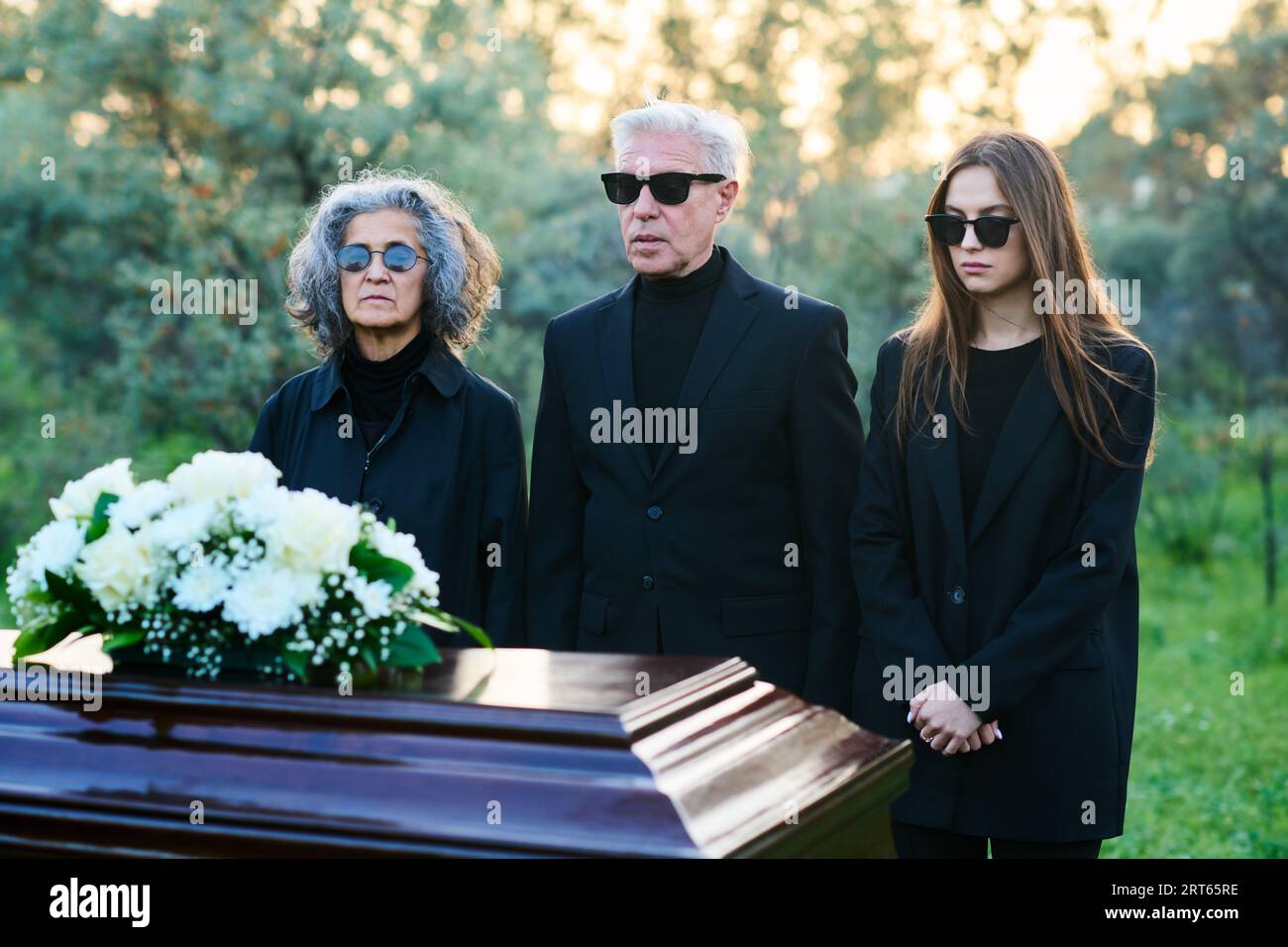 Mourning clothes hi-res stock photography and images - Alamy