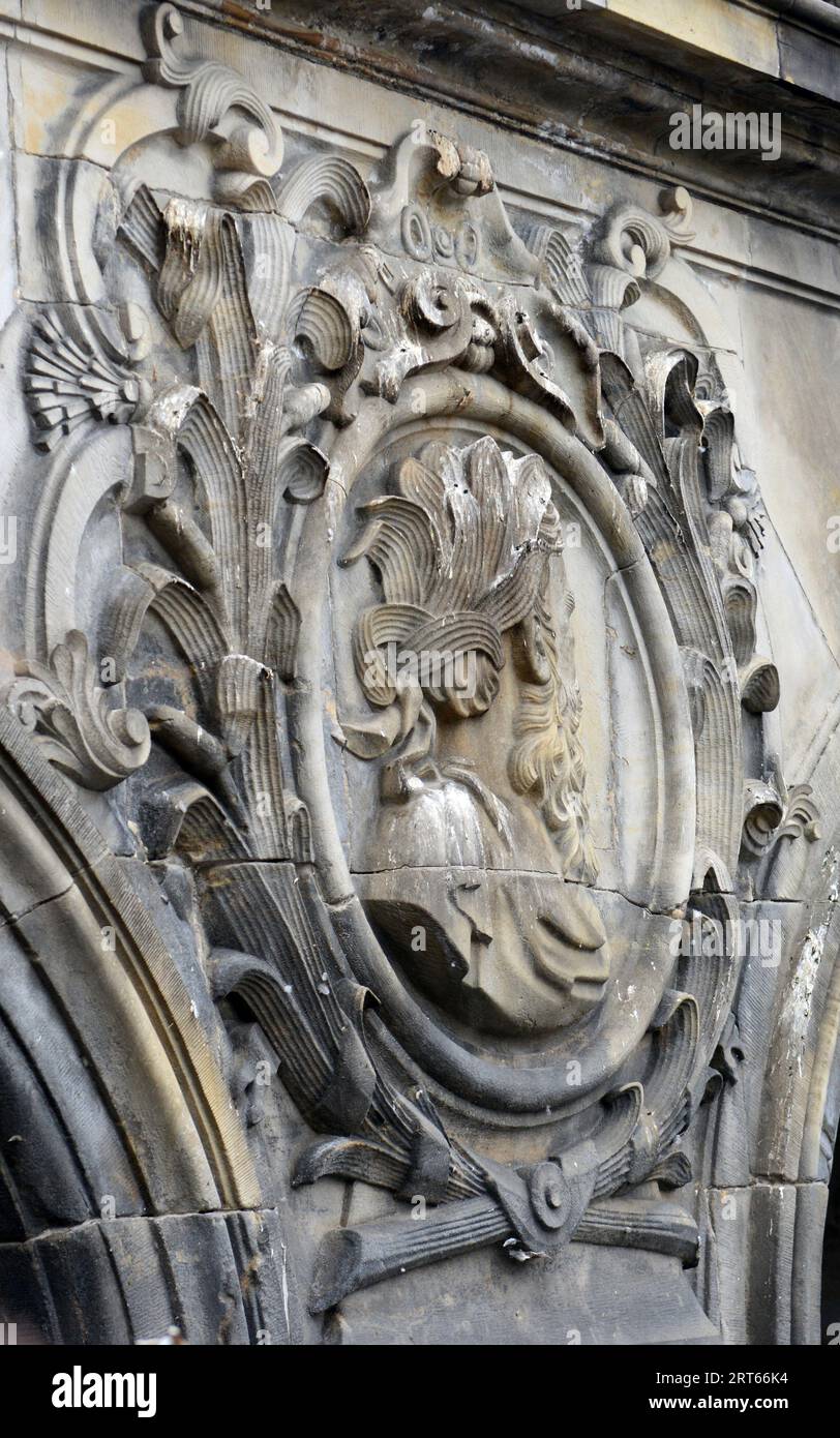 Broen hi-res stock photography and images - Alamy