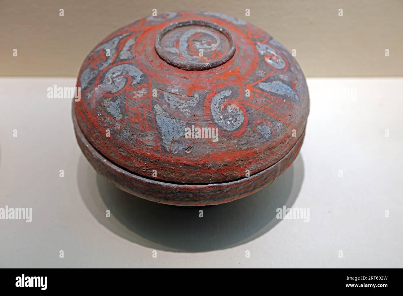 Ancient Chinese Cultural Relics in Museums Stock Photo - Alamy