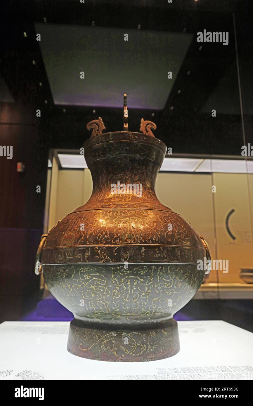 Bronze tools ancient china hi-res stock photography and images - Alamy