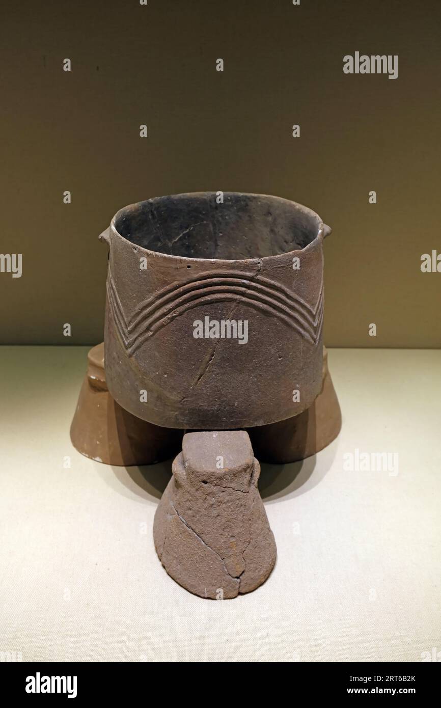 Ancient Chinese ceramics, unearthed cultural relics Stock Photo - Alamy