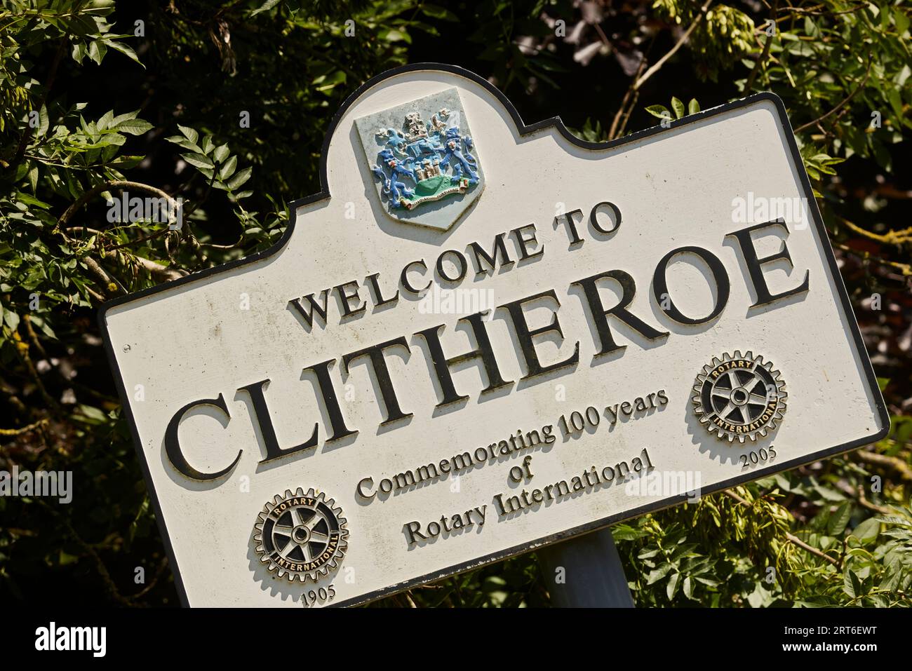 Welcome information sign in hi-res stock photography and images - Alamy