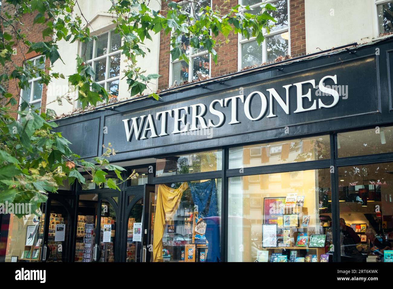 LONDON- AUGUST 3, 2023: Chiswick High Road summer scene, a long street ...