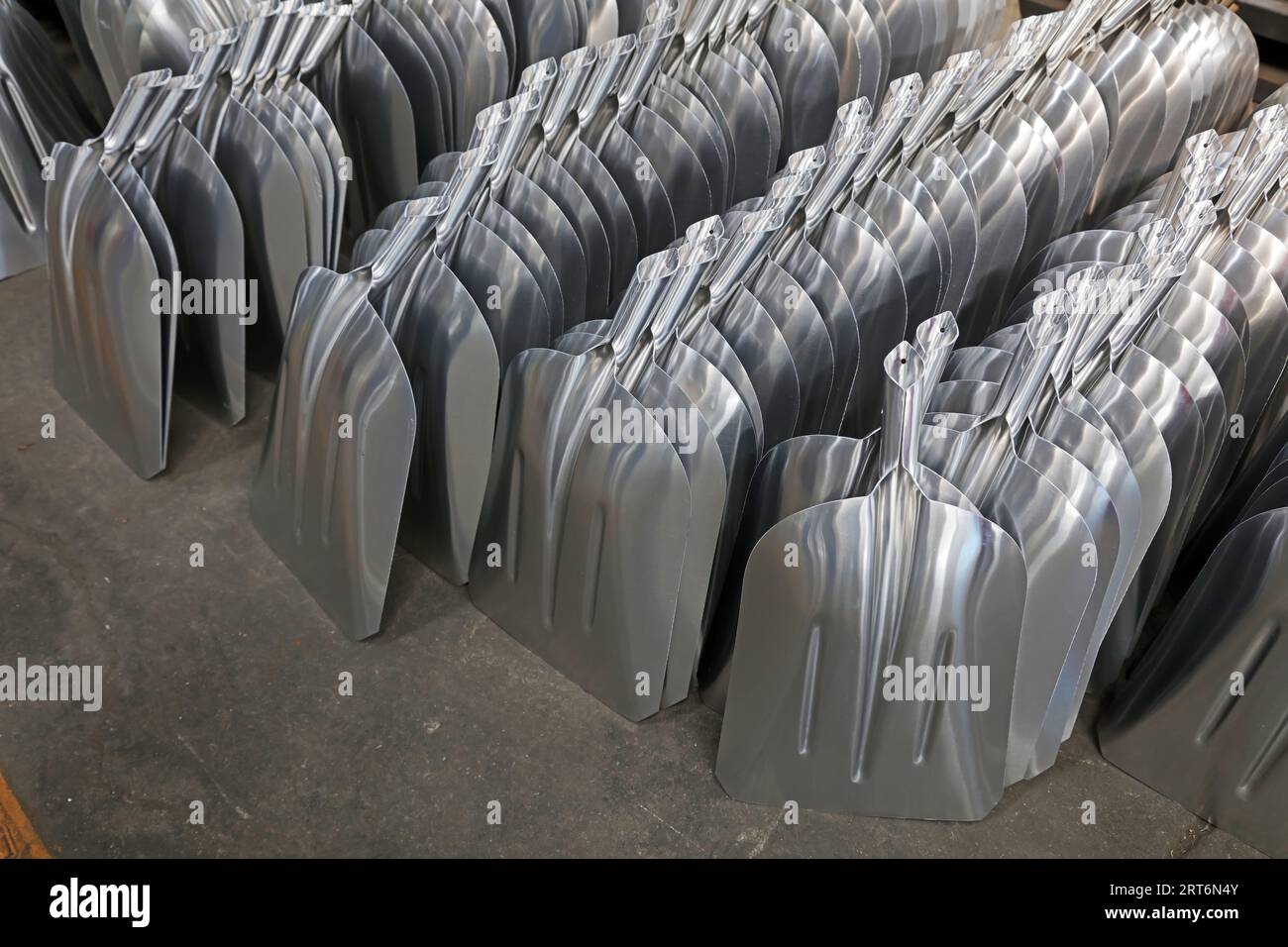 Aluminium manufacturing china hi-res stock photography and images - Alamy